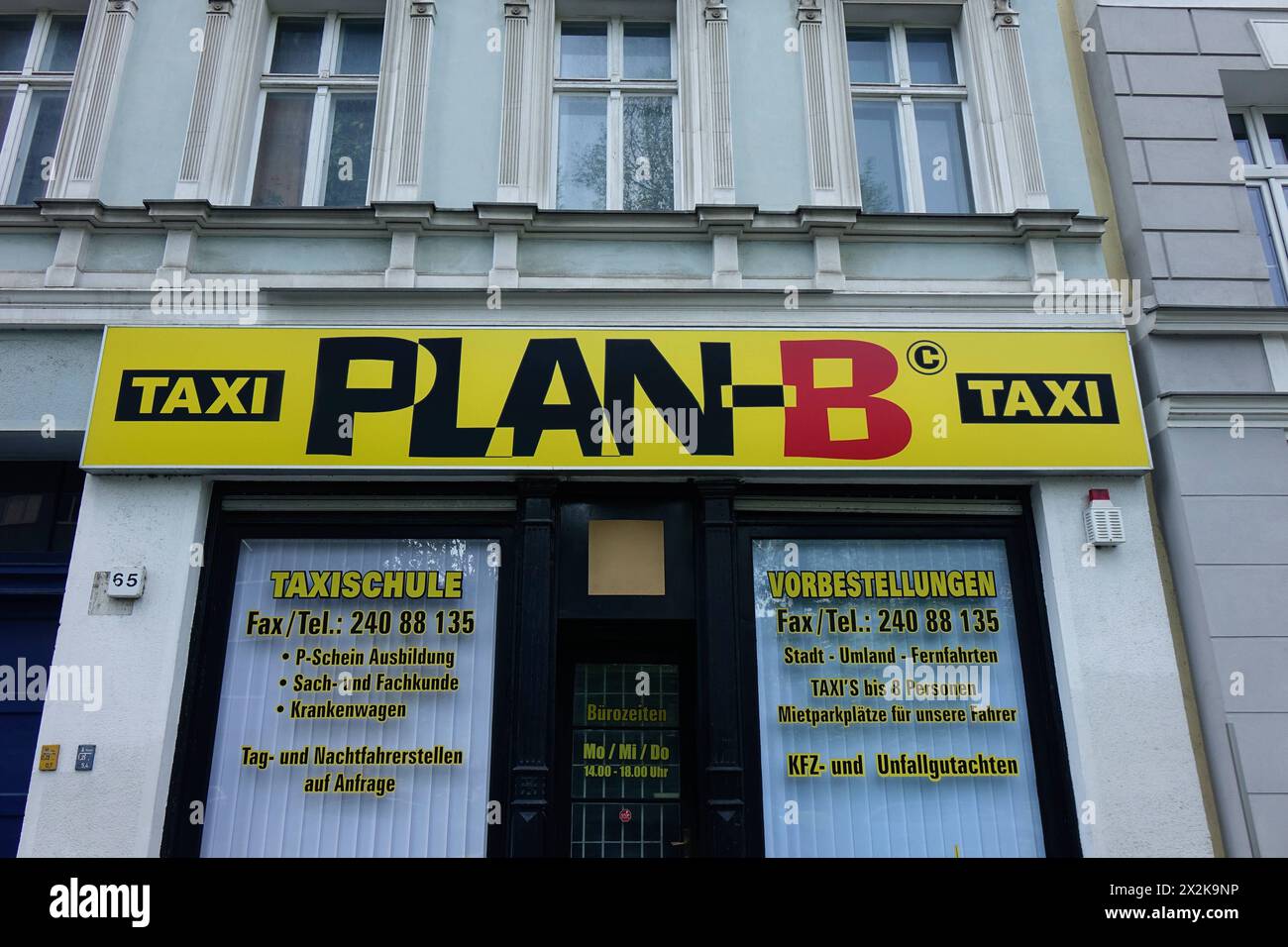 Unfallgutachten hi-res stock photography and images - Alamy