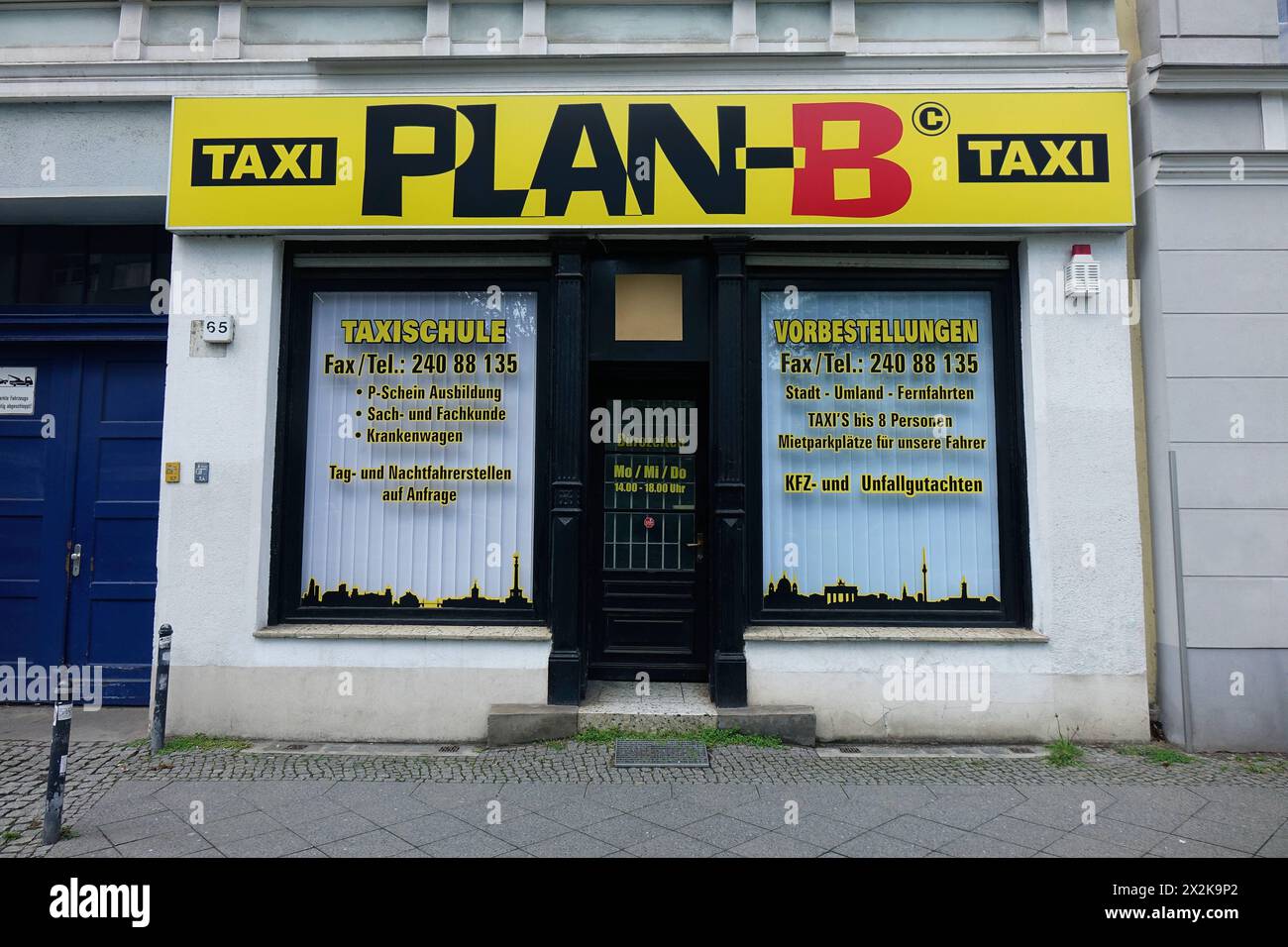 Taxi Plan B Taxi Plan B, 06.04.2024, Friedrichshain, Andreasstrasse ...