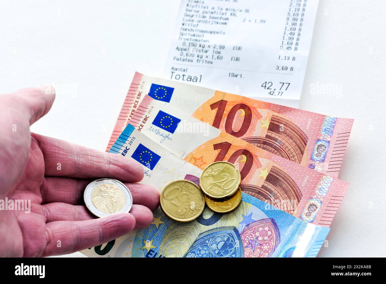 Contant betalen hi-res stock photography and images - Alamy