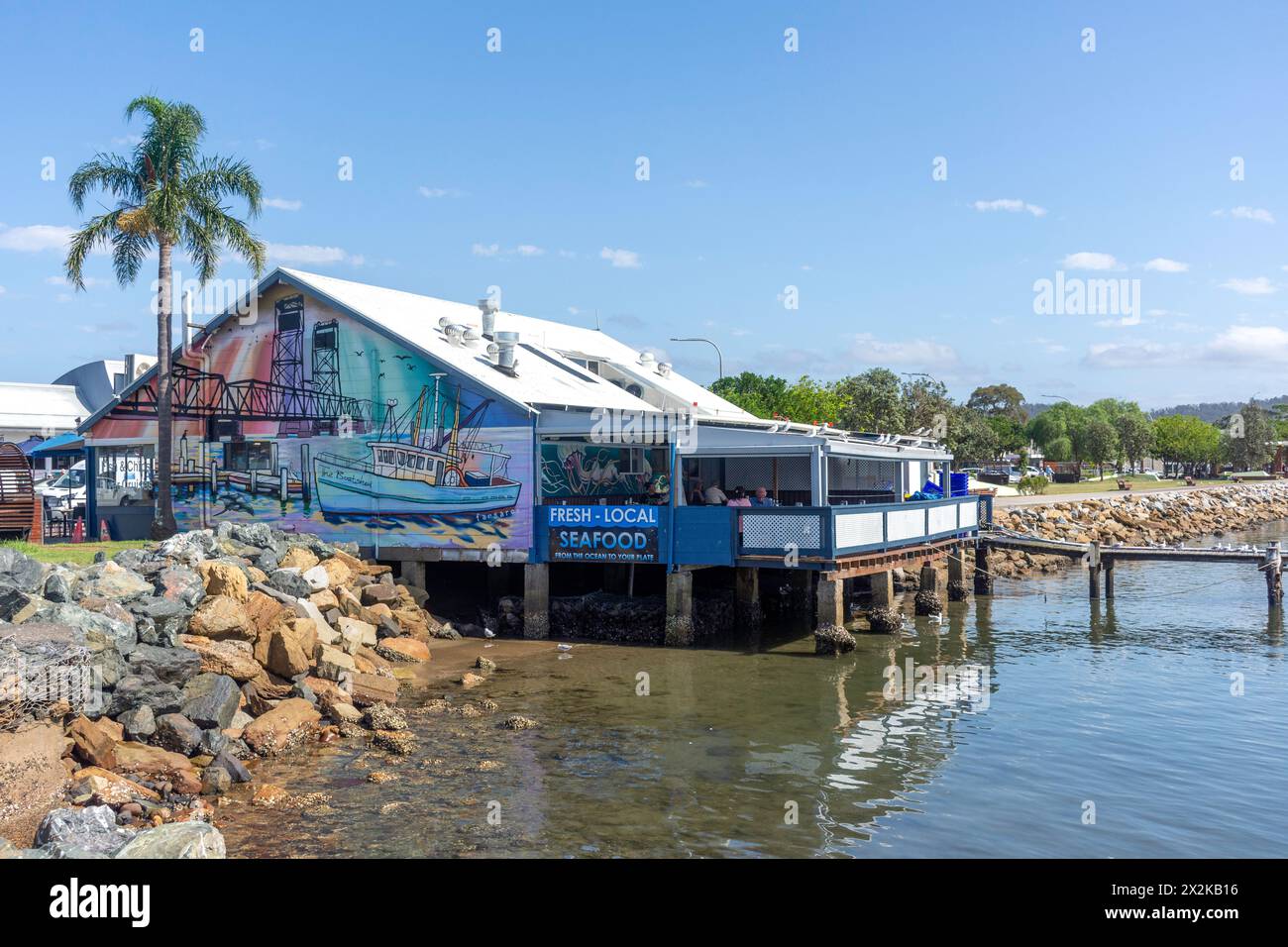 Innes Boatshed fish restaurant on Clyde River, Clyde Street, Batemans ...