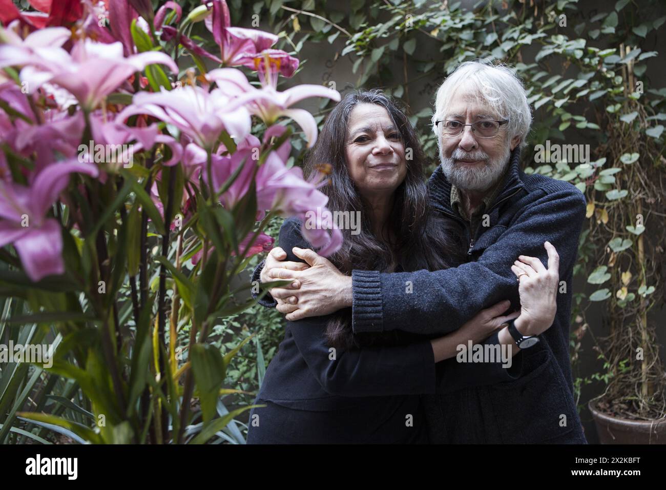 Portrait of Carmen Boullosa and her husband Mike Wallace (historian) at ...