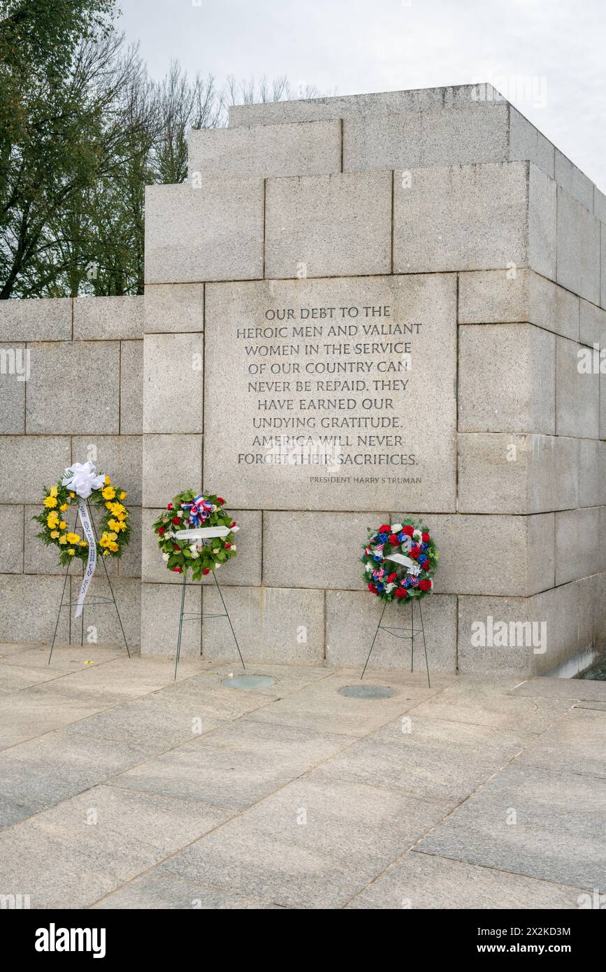 World War II Memorial at the National Mall, dedicated to Americans who ...