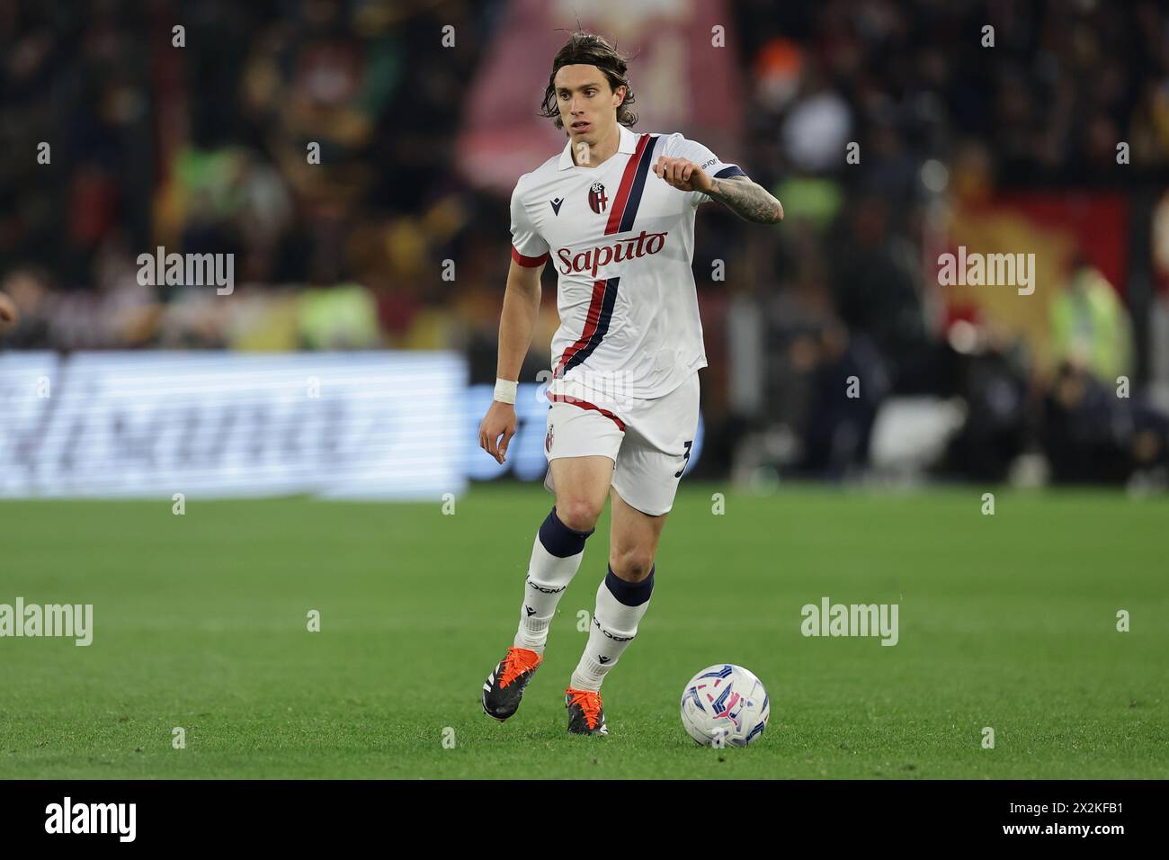 Bologna's Italian defender Riccardo Calafiori controls the ball during ...