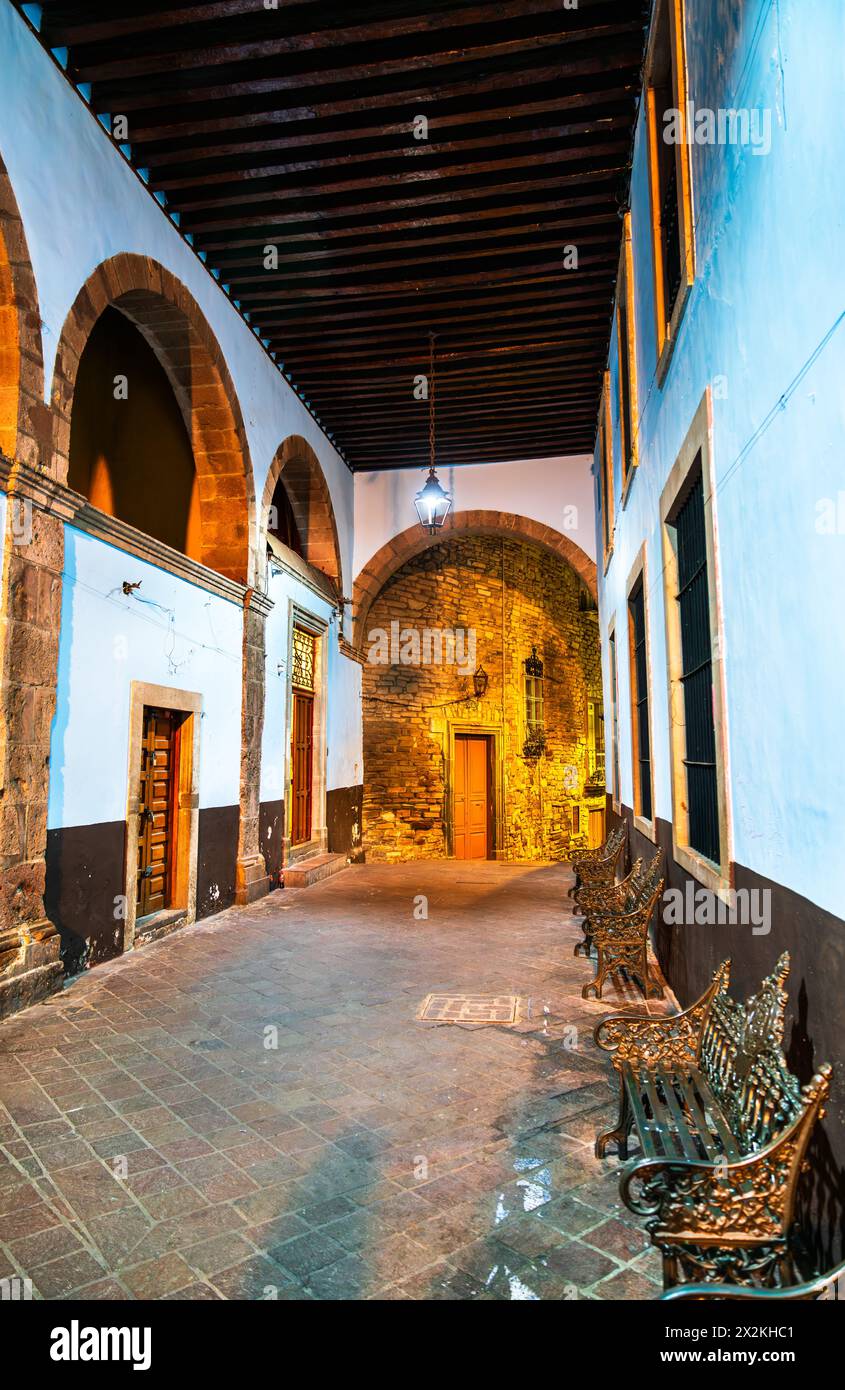 Pasaje de Los Arcos Alexander von Humboldt, a pedestrian tunnel in ...