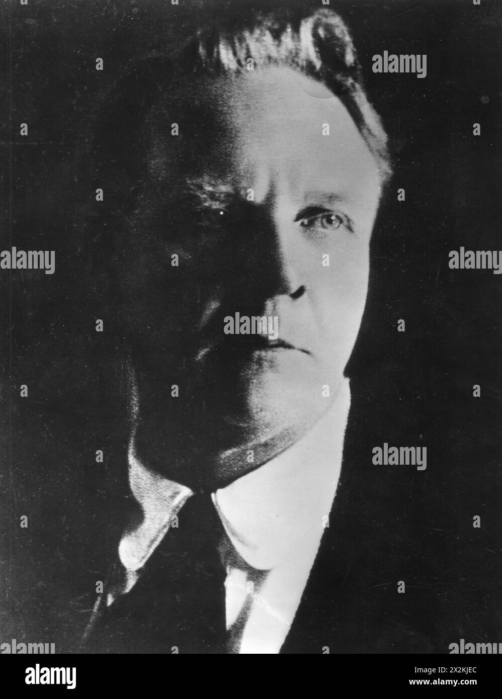 Bass vocalist hi-res stock photography and images - Alamy