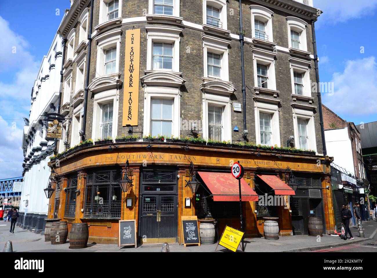 The Southwark Tavern Pub, Borough Market, London Stock Photo - Alamy