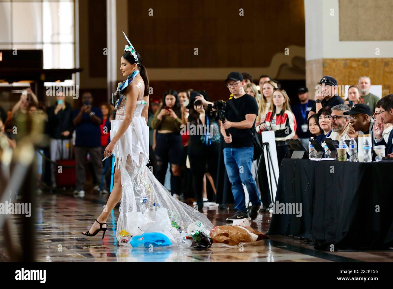 Sustainable fashion show hi-res stock photography and images - Alamy