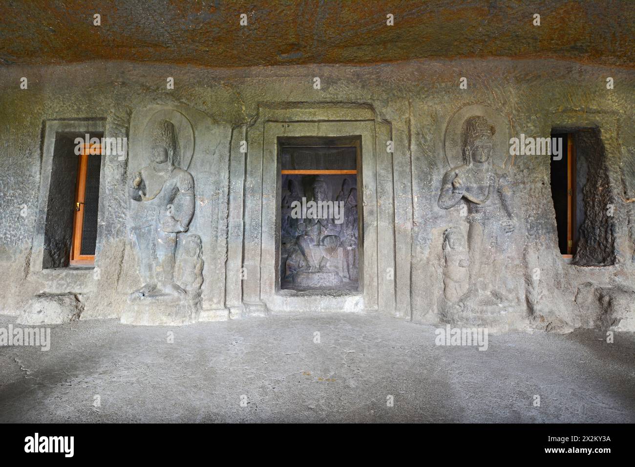 Ellora Caves : Buddhist Cave. No 5. The main shrine is in the back wall ...