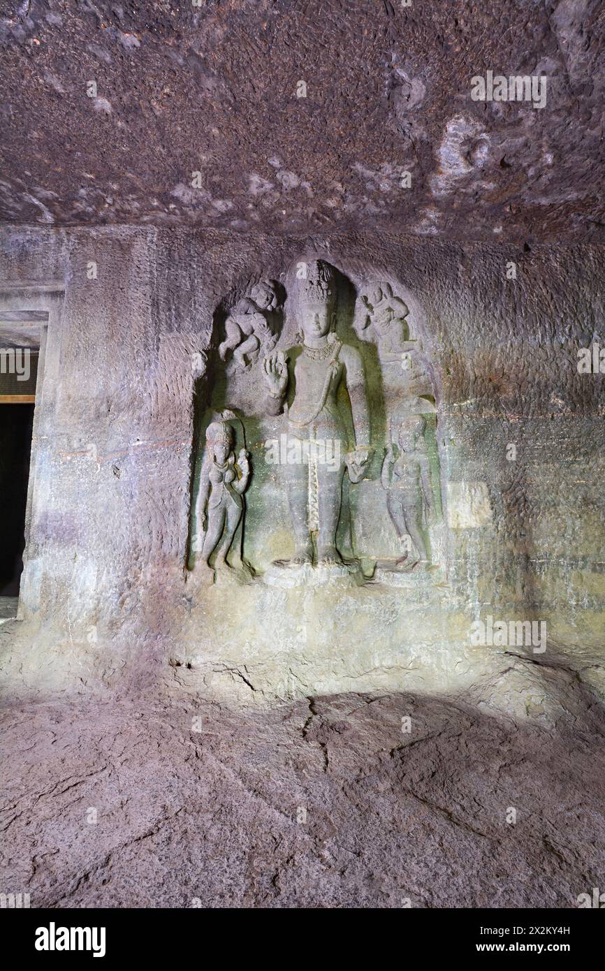 Ellora Caves : Buddhist Cave No 5. Bodhisattva Padmapani with that ...