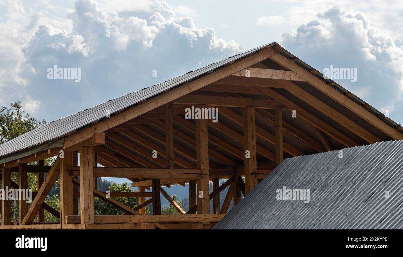 Traditional roof beams hi-res stock photography and images - Alamy