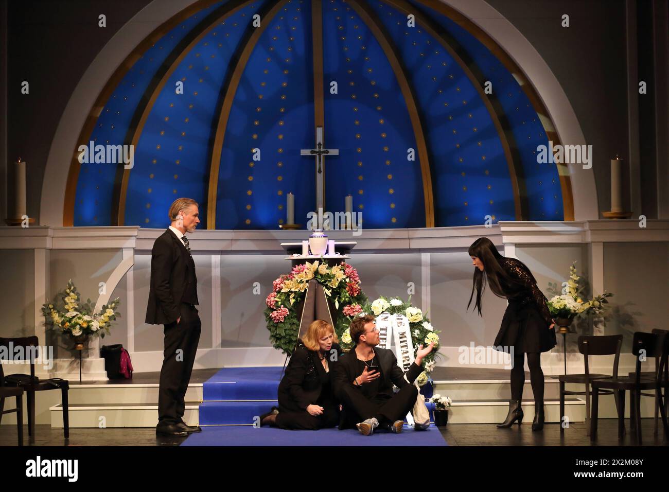 Markus Gertken als Horst Bohne, Imogen Kogge als Rieke Schneider ...