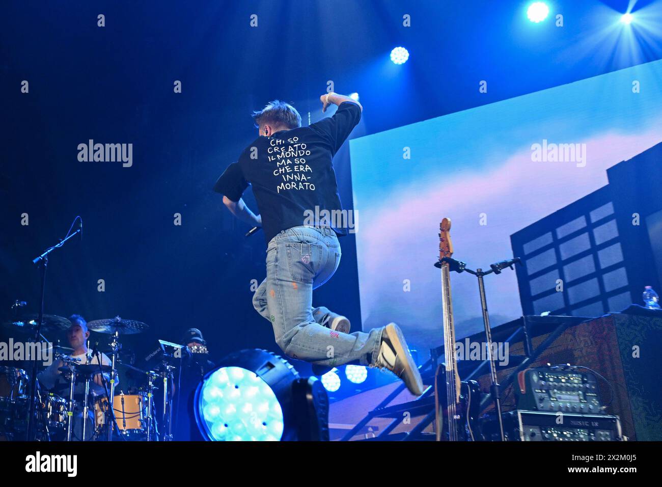 Italian singer Alfa performs during Alfa - Non so chi ha creato il ...