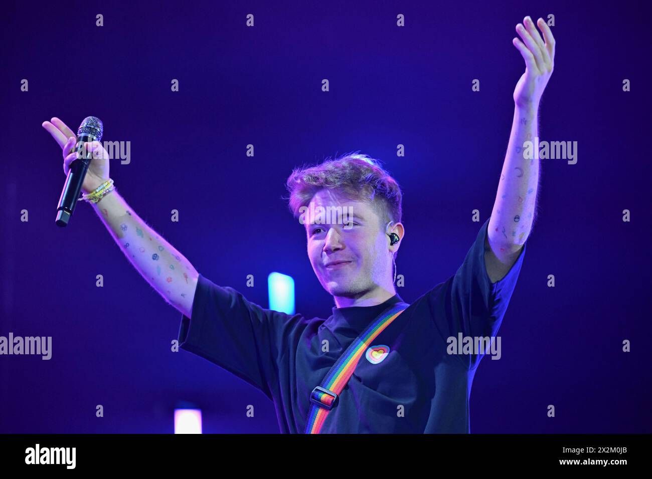 Italian singer Alfa performs during Alfa - Non so chi ha creato il ...