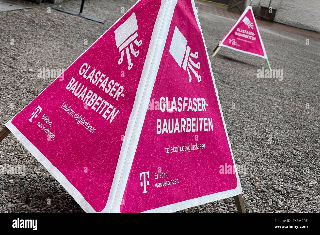 Telekommunikation:Glasfaser Bauarbeiten der Telekom. Glasfaserausbau ...
