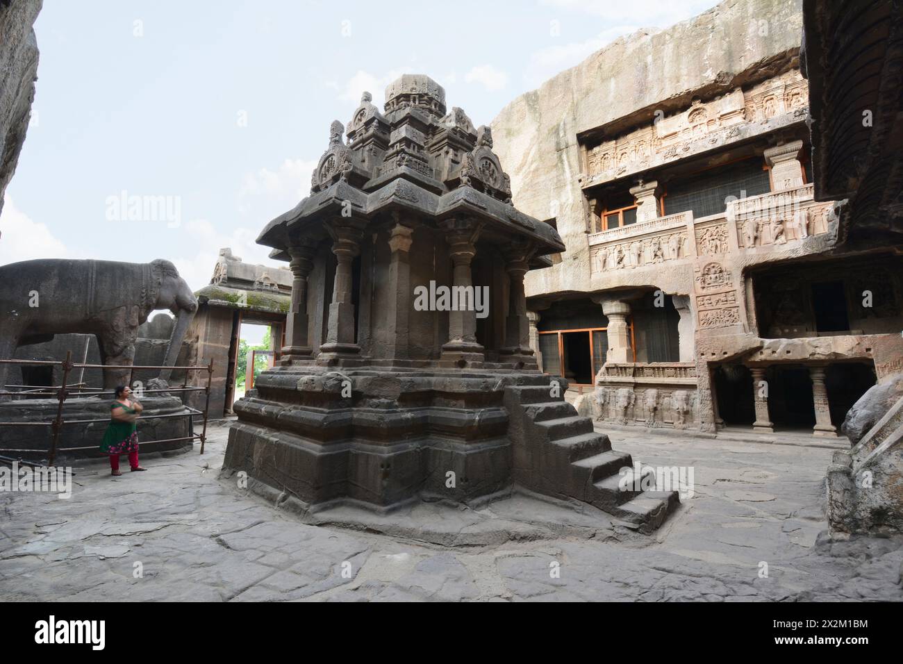 Ellora Jain Caves : Cave No 32 Rock-cut Pavilion in the courtyard Stock ...