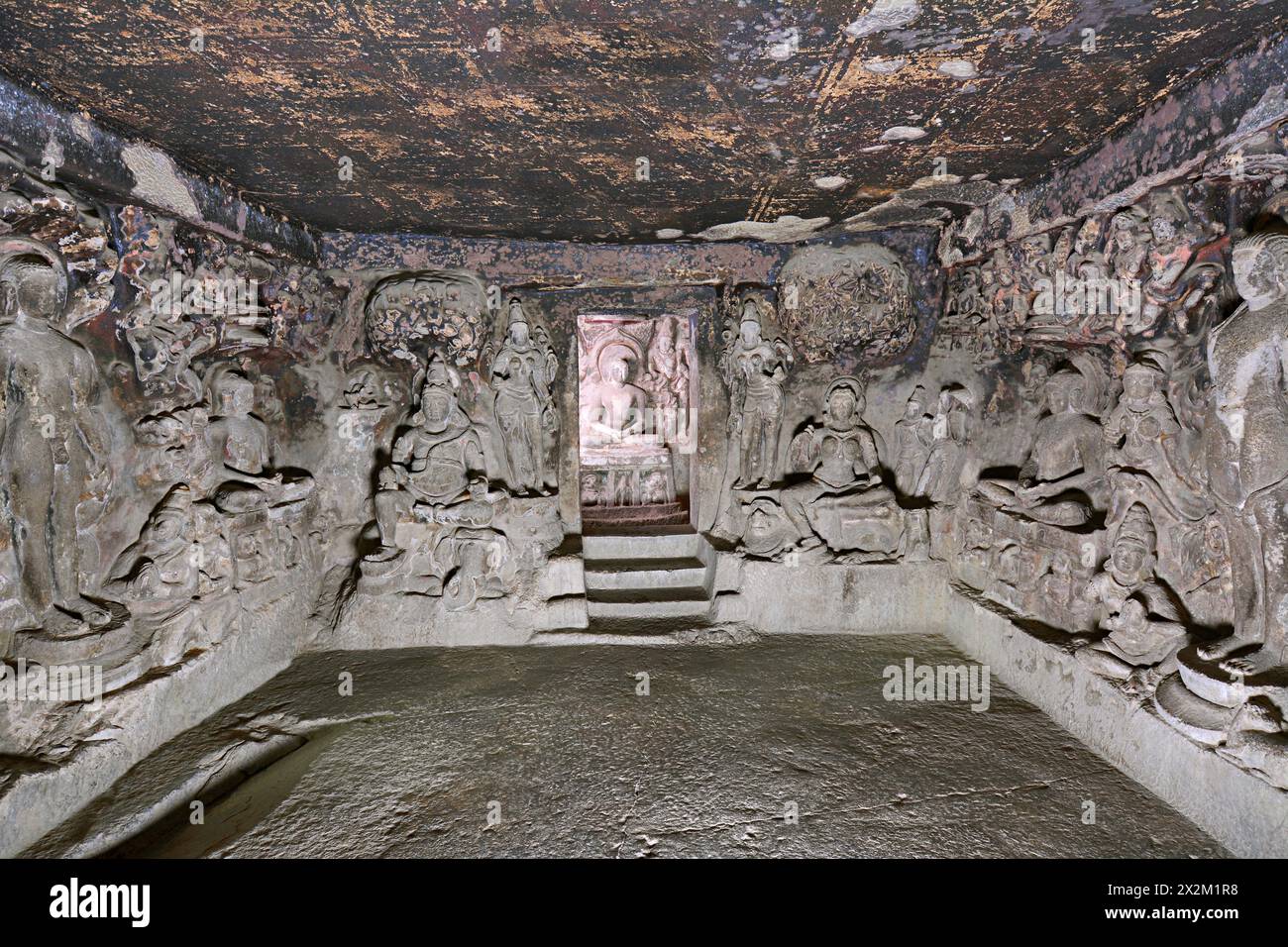 Ellora Jain Caves: Cave No 32-Upper storey- Indra Sabha In the right ...