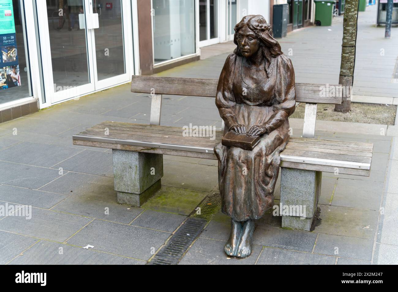 The Fair Maid of Perth sculpture by Graham Ibbeson on the High Street ...