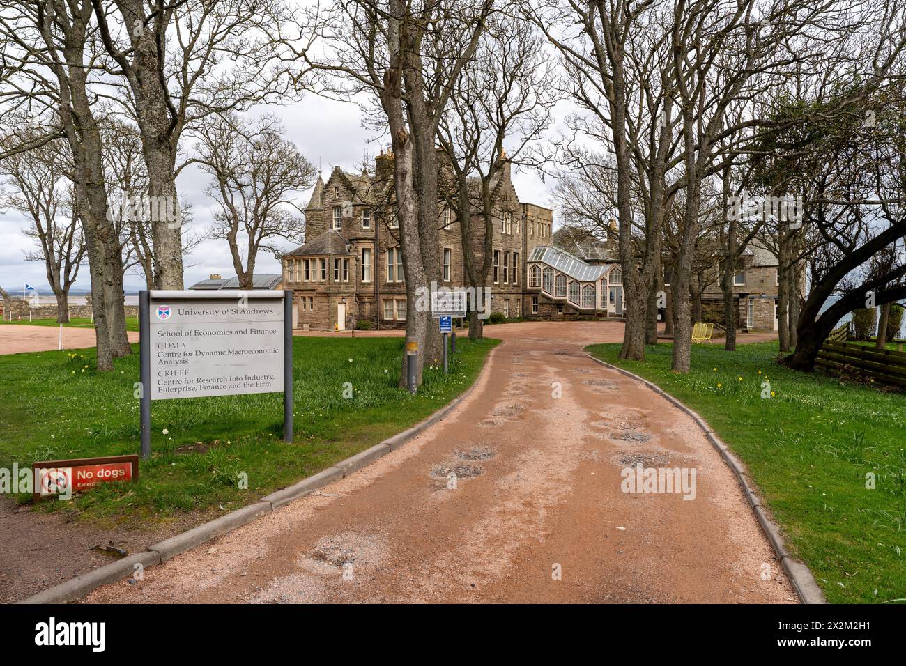 St andrews university campus hi-res stock photography and images - Alamy