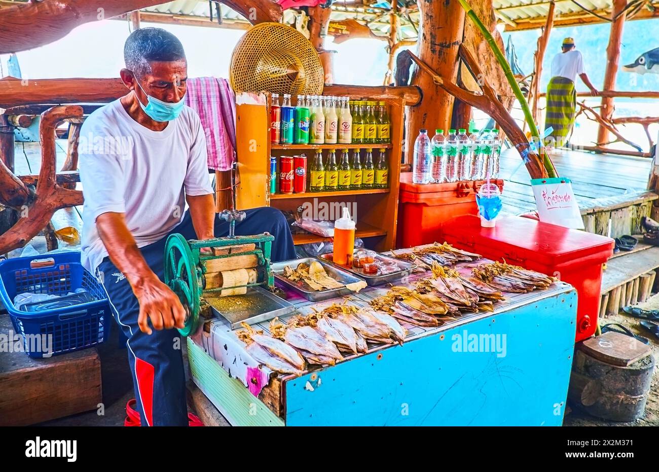 Dry squid press hi-res stock photography and images - Alamy