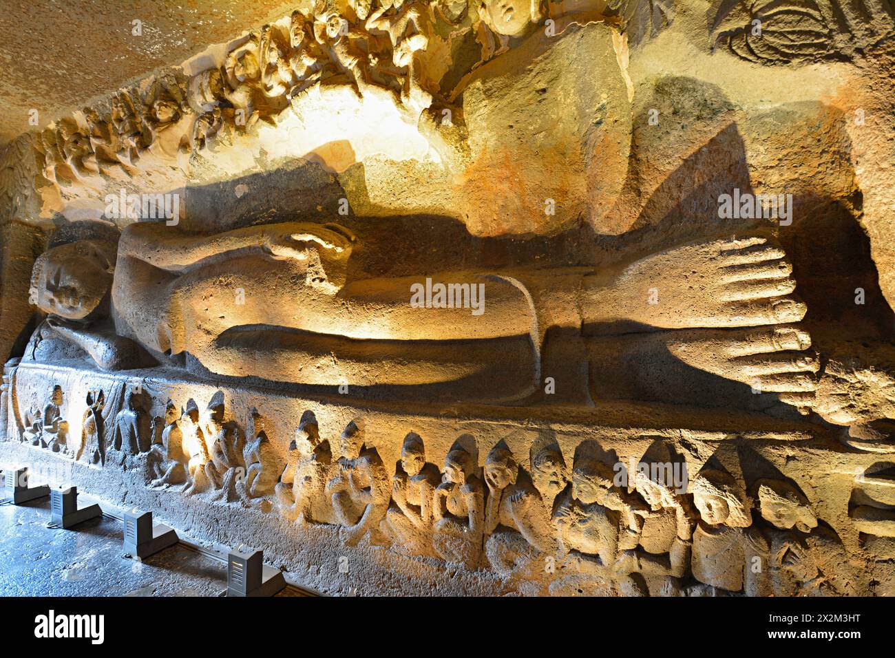 Ajanta Cave No 26 Mahaparinirvana in the left aisle Stock Photo - Alamy