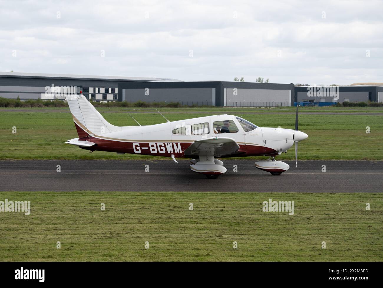 Piper PA-28-181 Cherokee Archer II at Wellesbourne Airfield ...