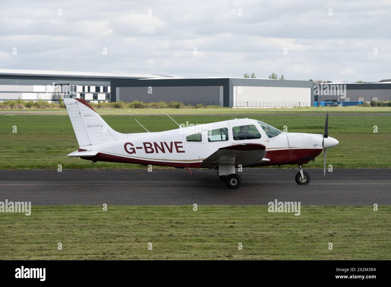 Piper PA-28-181 Cherokee Archer II at Wellesbourne Airfield ...
