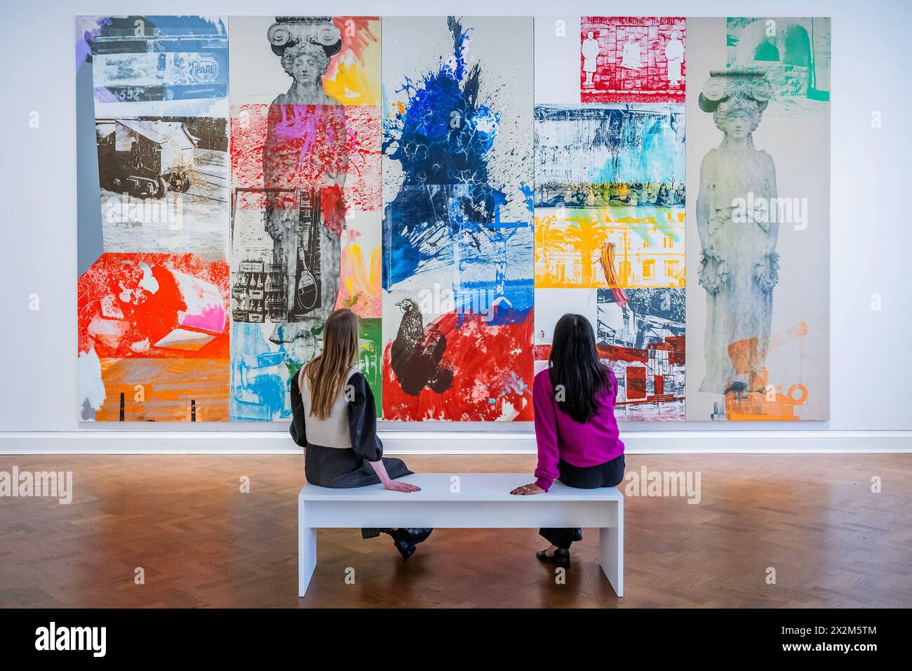 Caryatid cavalcade roci chile 1985 hi-res stock photography and images ...