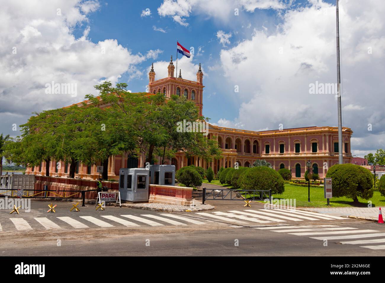 Asuncion, Paraguay. 14th Jan, 2024. The grand pink Palacio Lopez is the ...