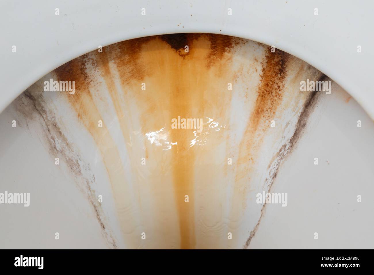 Grimy toilet hi-res stock photography and images - Alamy