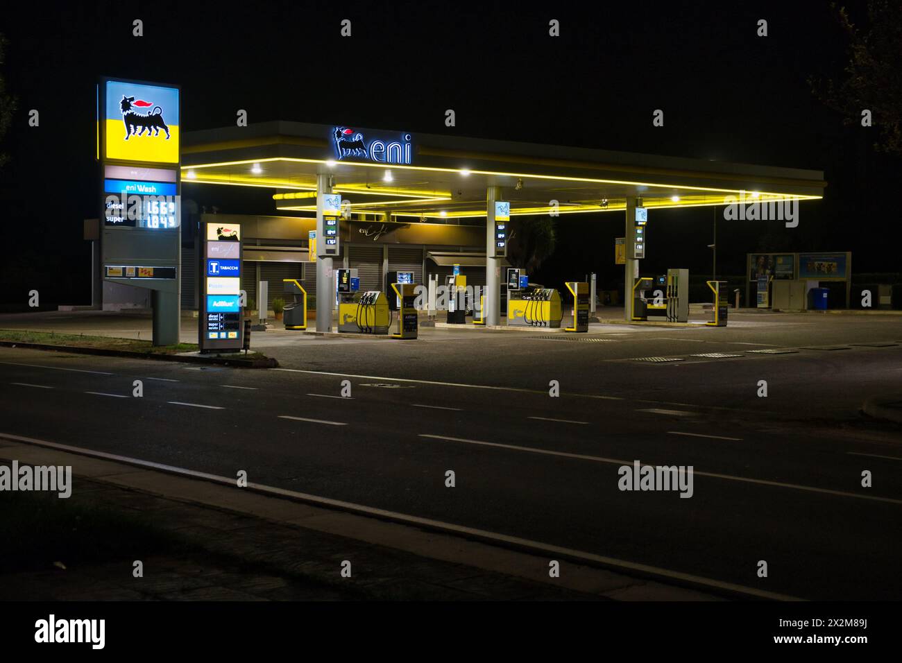 Eni gas power logo hi-res stock photography and images - Alamy