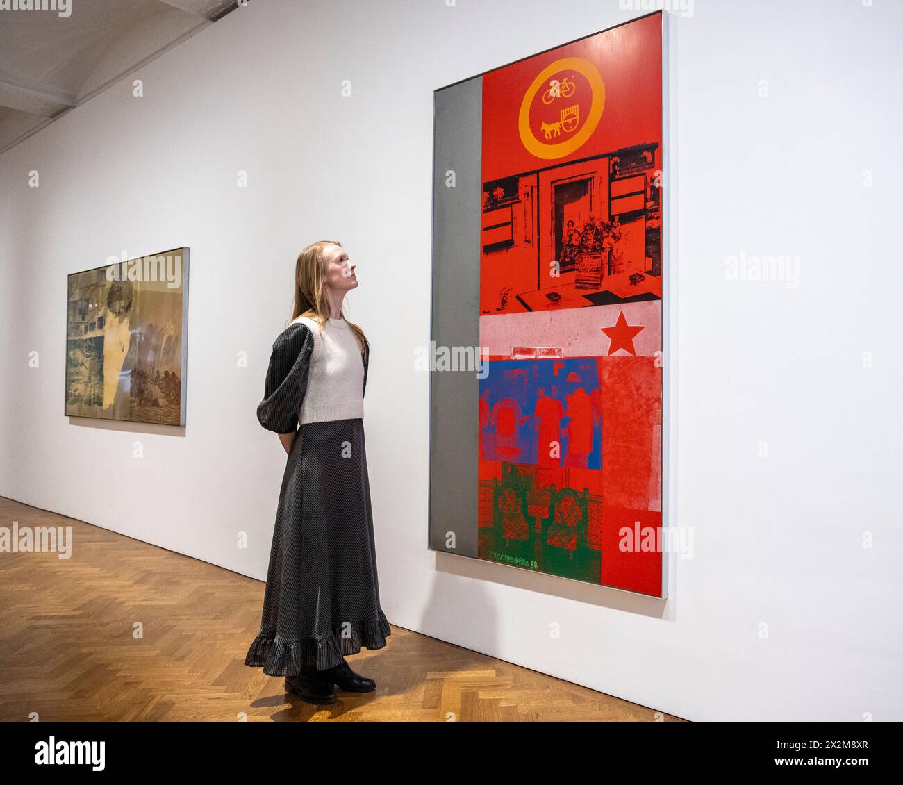 London, UK. 23 April 2024. A staff member with Red Sunday (Domingo Rojo ...