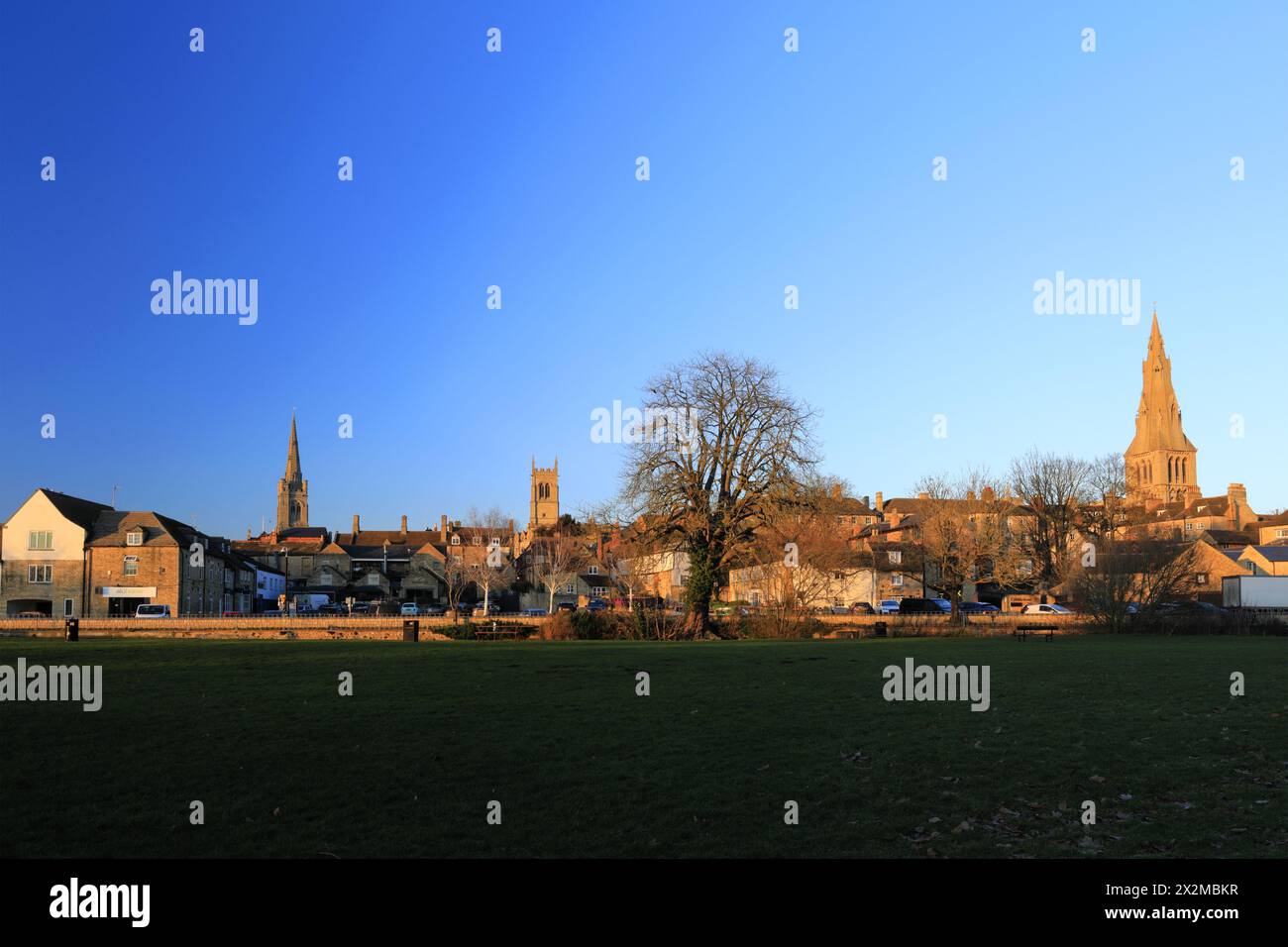Sunset over the river Welland meadows, Stamford town; Lincolnshire ...