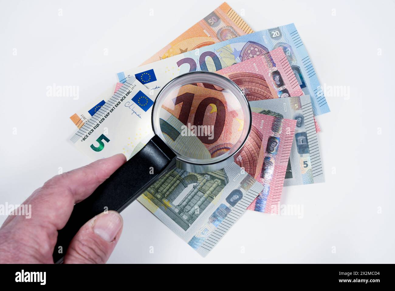 Lupe symbol hi-res stock photography and images - Alamy