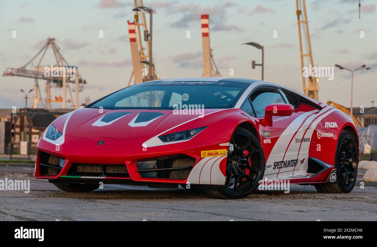 Lamborghini Huracan in track specification Stock Photo - Alamy