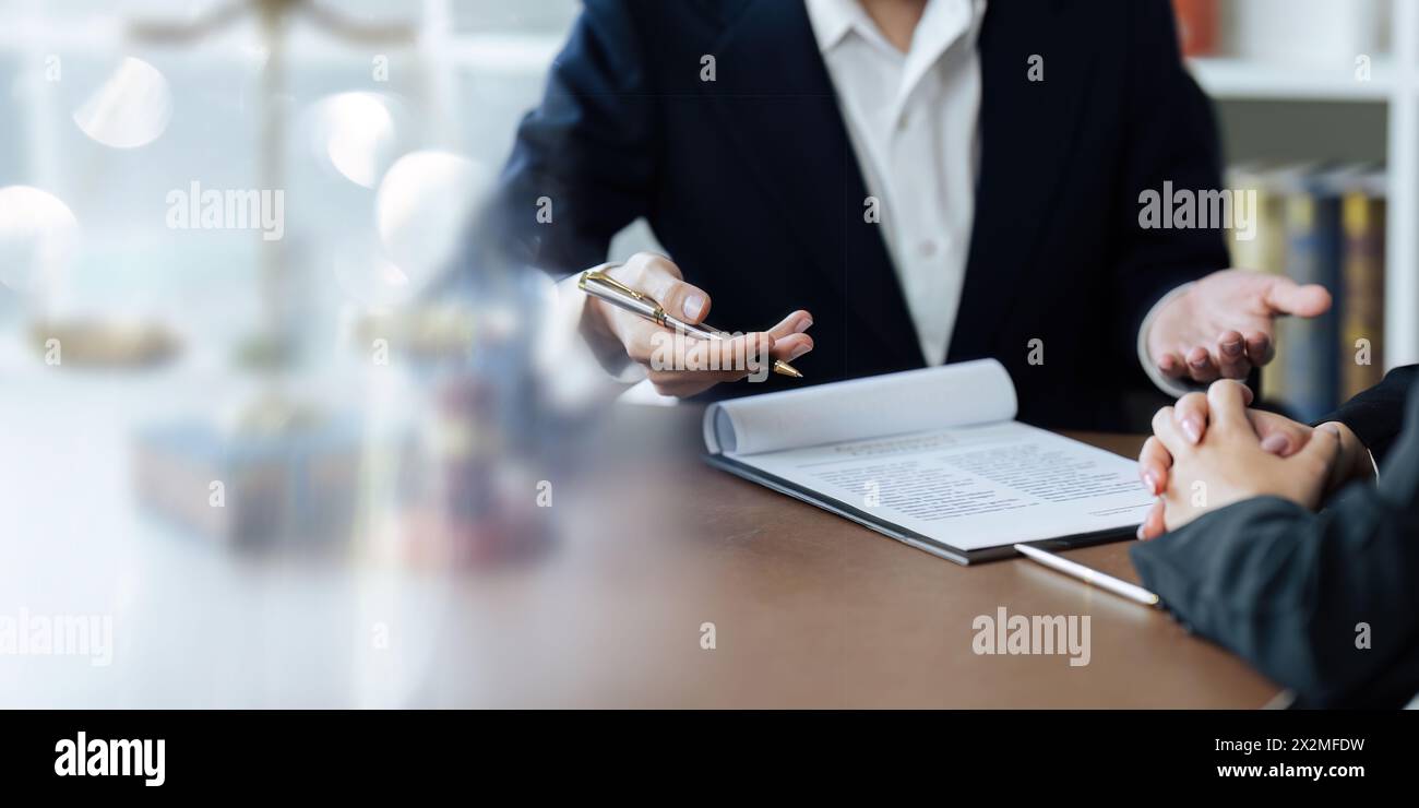Man signs documents table hi-res stock photography and images - Alamy