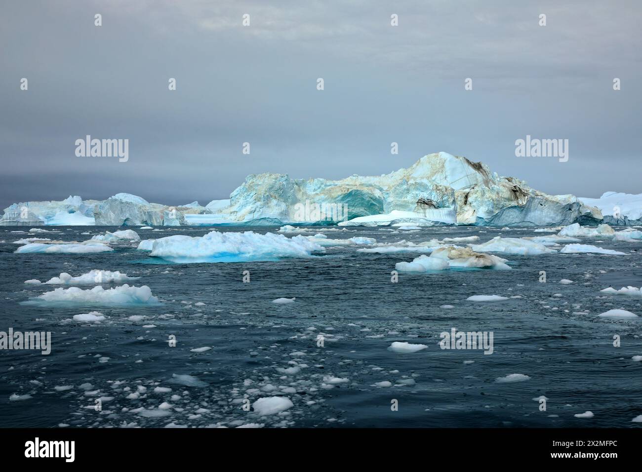 geography / travel, Greenland, Ilulissat District, Ilulissat, icebergs ...