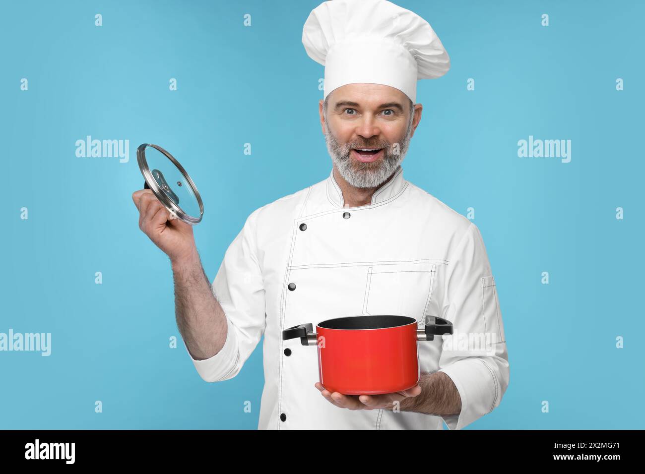 Person in blue uniform hi-res stock photography and images - Alamy