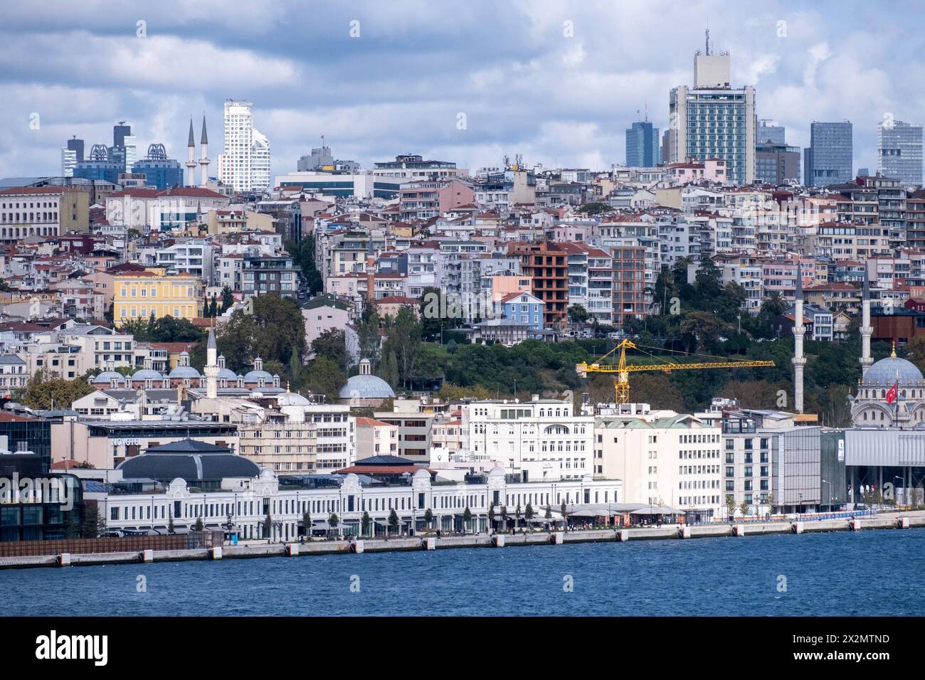 Istanbul turkey city apartment blocks hi-res stock photography and ...