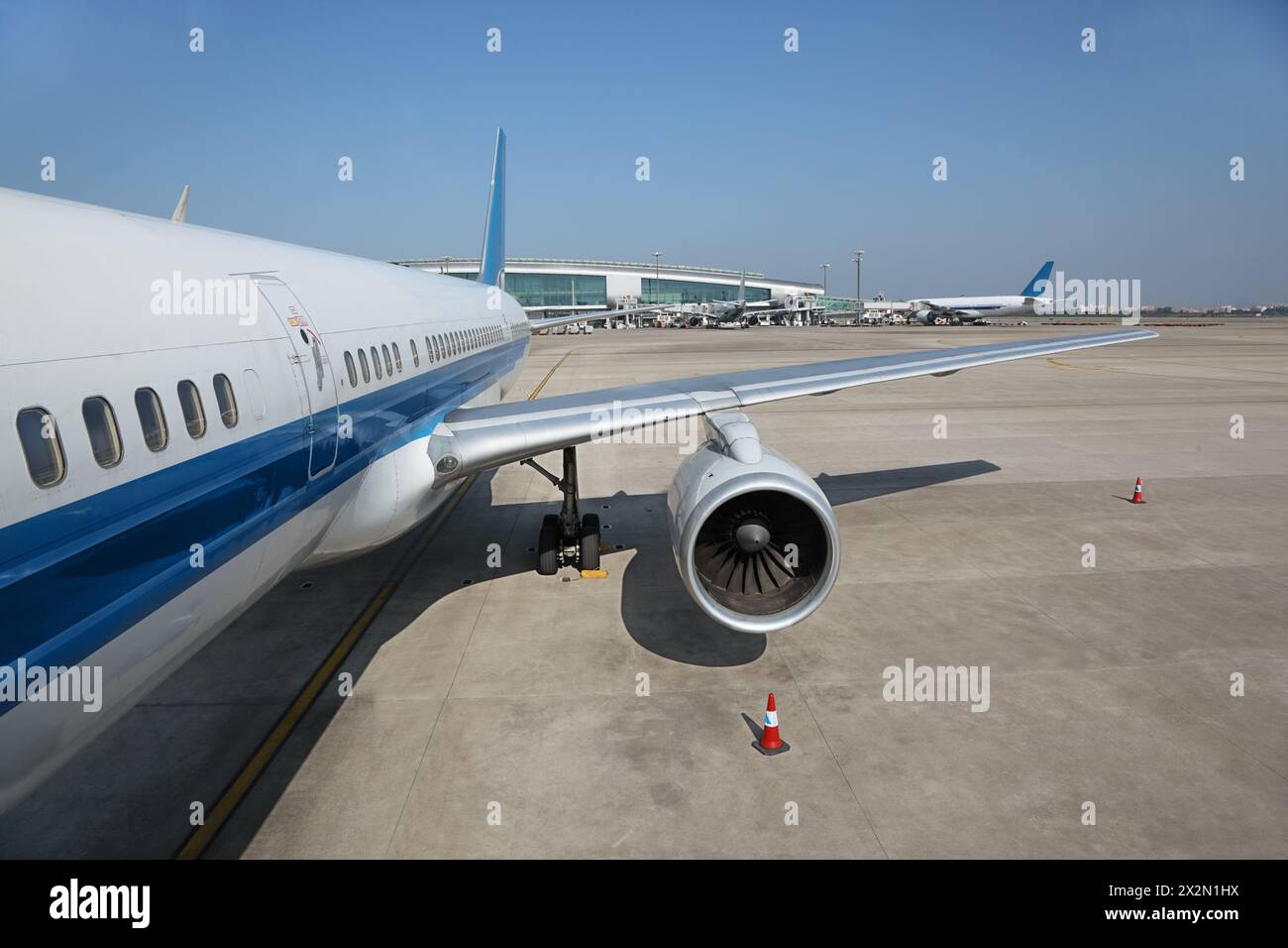 Fuselage construction on boeing hi-res stock photography and images - Alamy