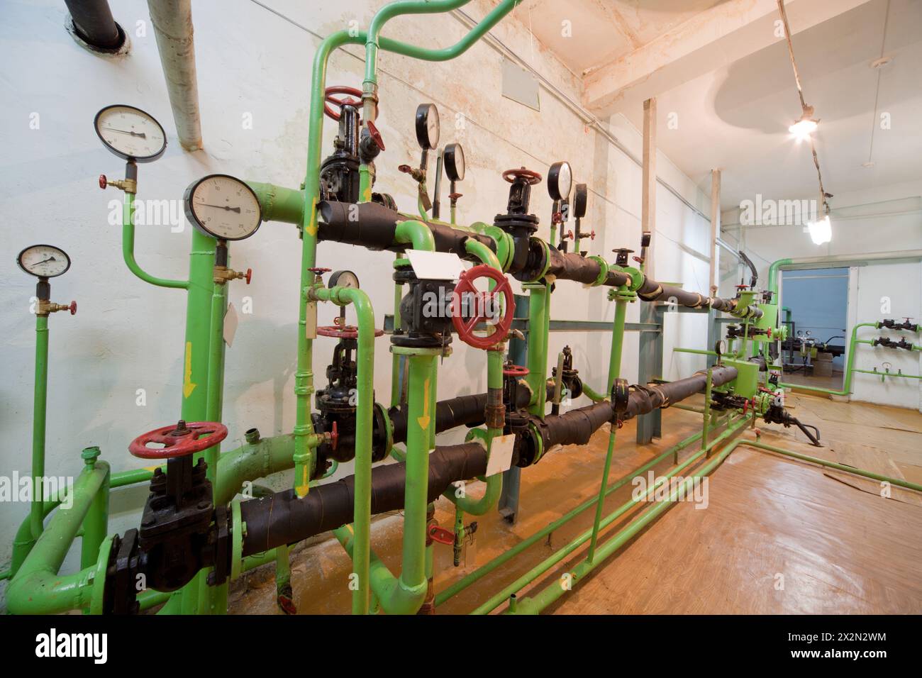 Manometers hi-res stock photography and images - Alamy