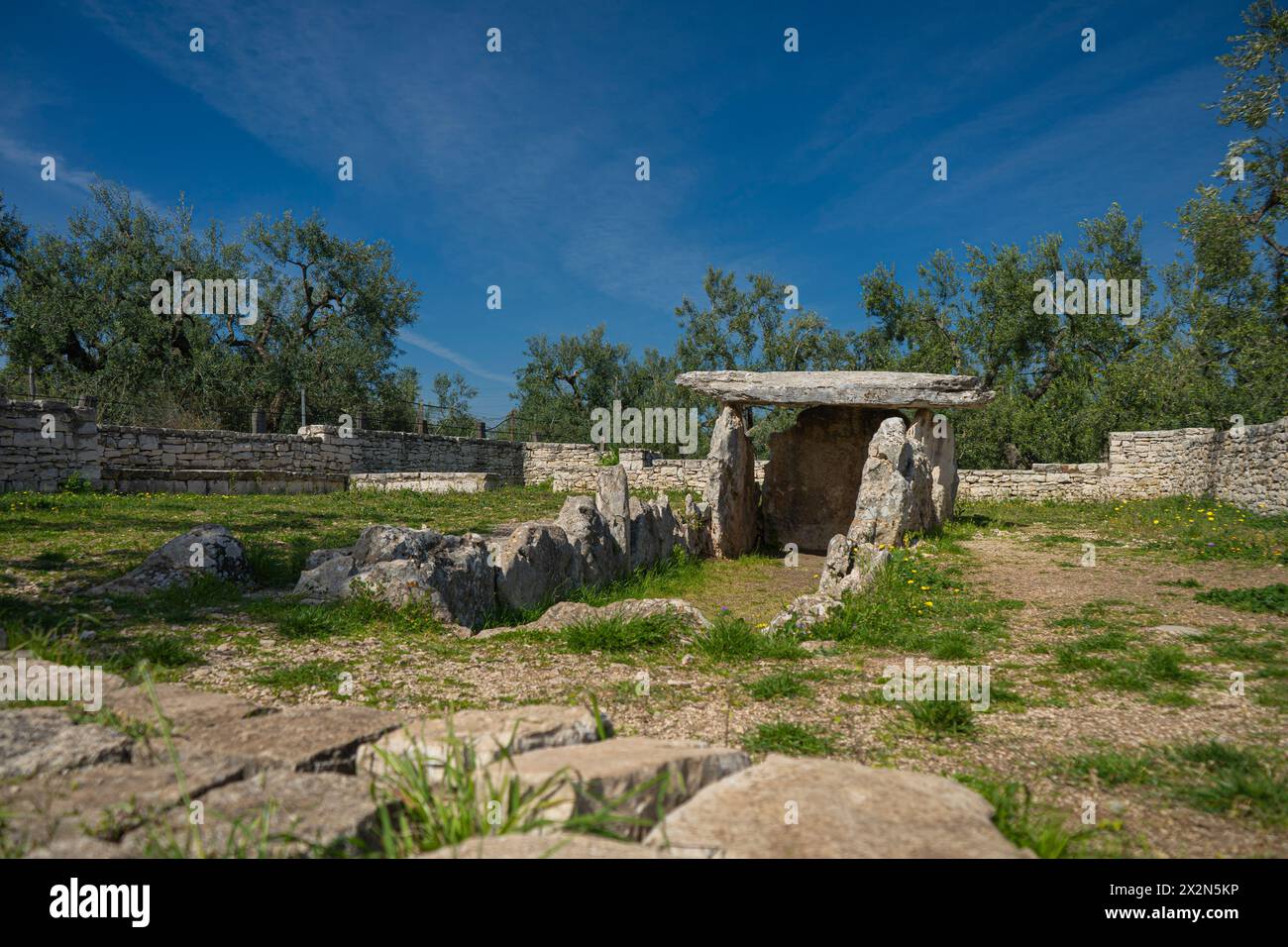 Dolmen Della Chianca, a prehistoric building in Bisceglie (Italy Stock ...