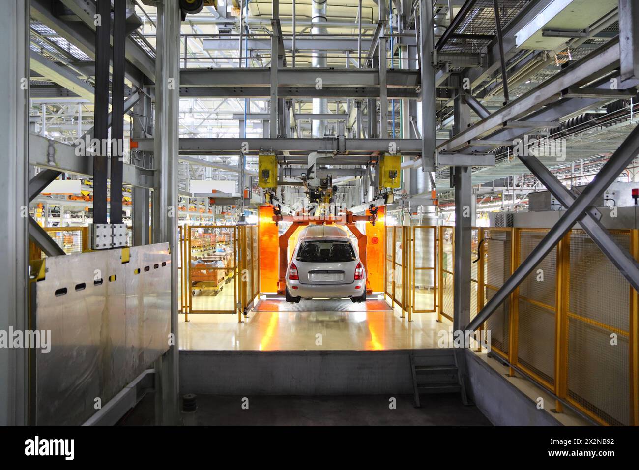 Lada kalina hangs assembly conveyer hi-res stock photography and images ...