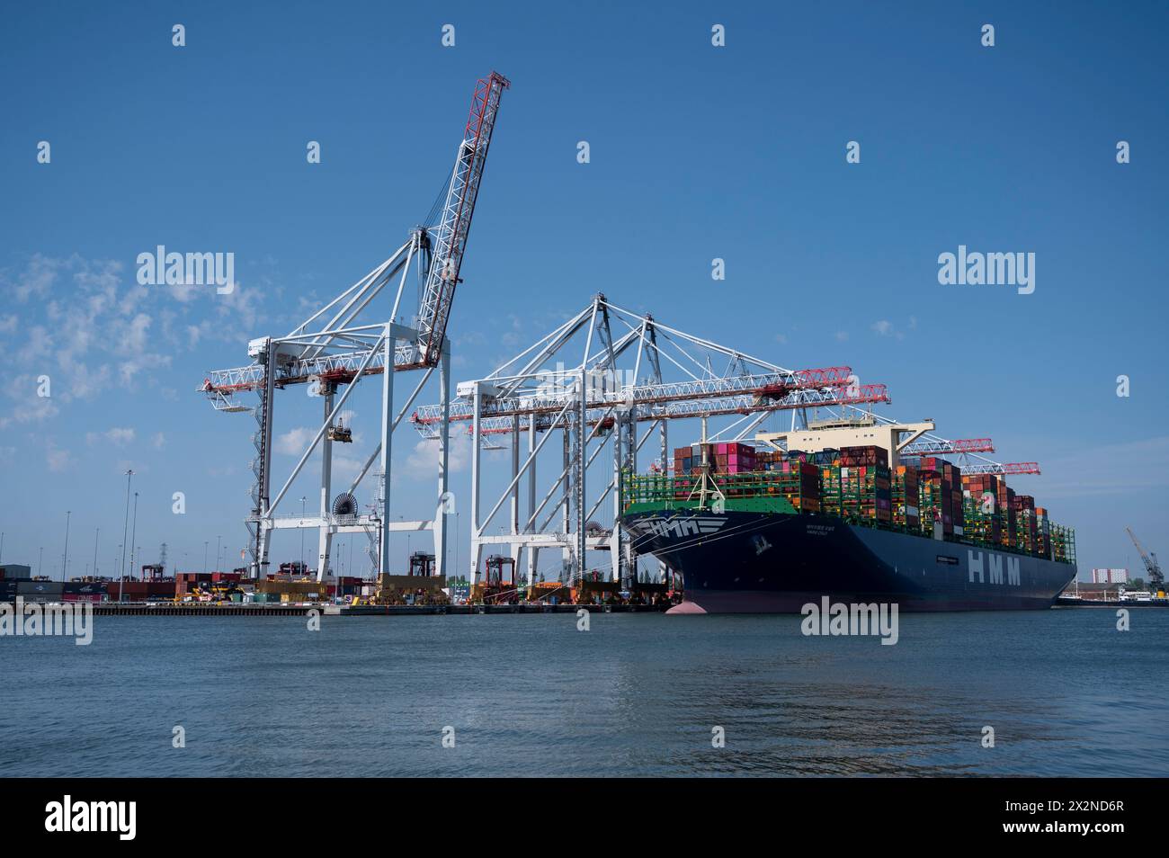 HMM Oslo at Southampton Docks Stock Photo - Alamy