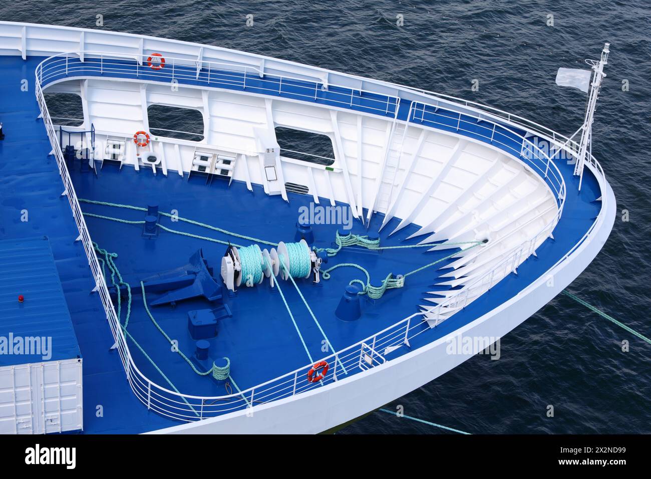 Port bow hi-res stock photography and images - Alamy