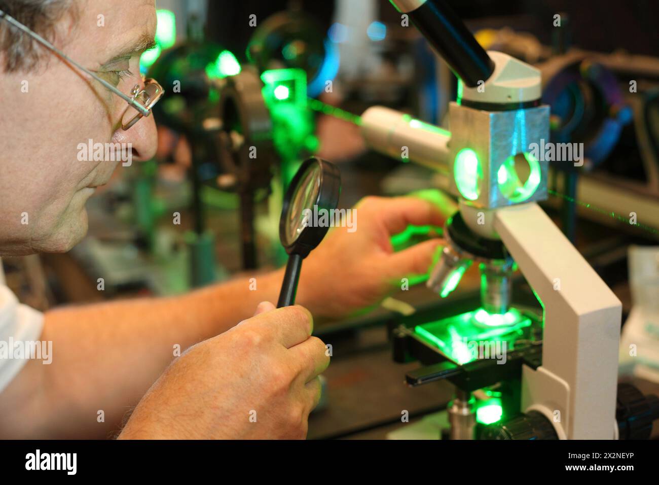 Laser beam interference experiment hi-res stock photography and images - Alamy