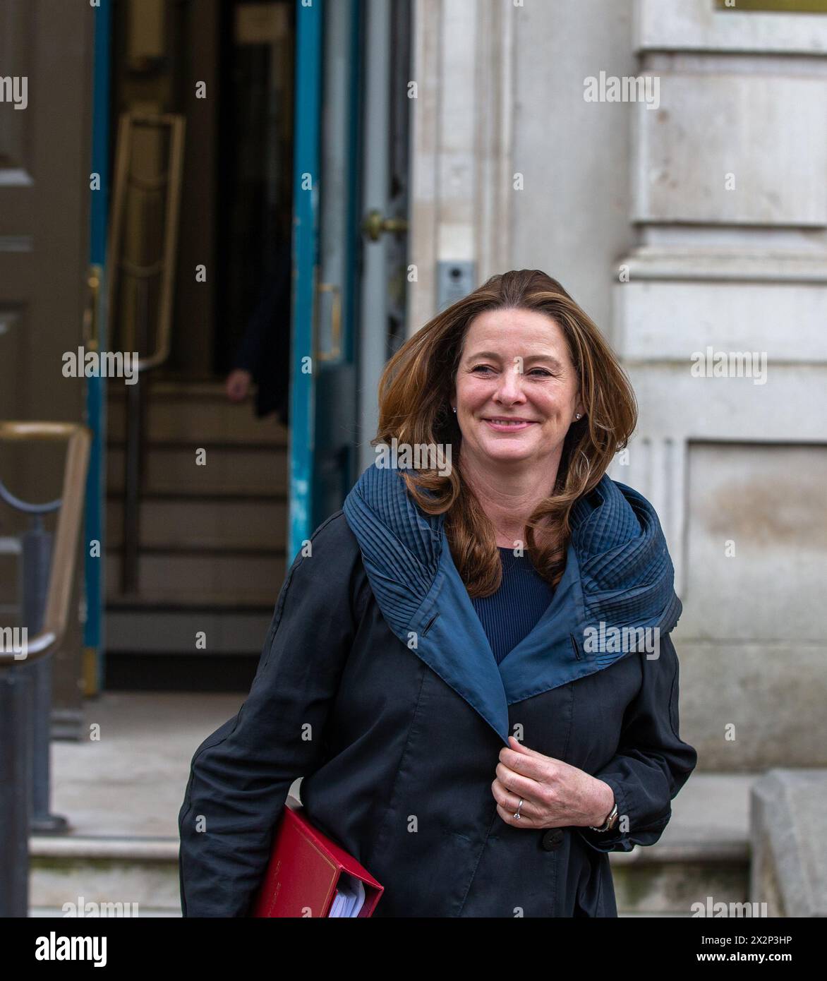 Conservative party cabinet hi-res stock photography and images - Alamy