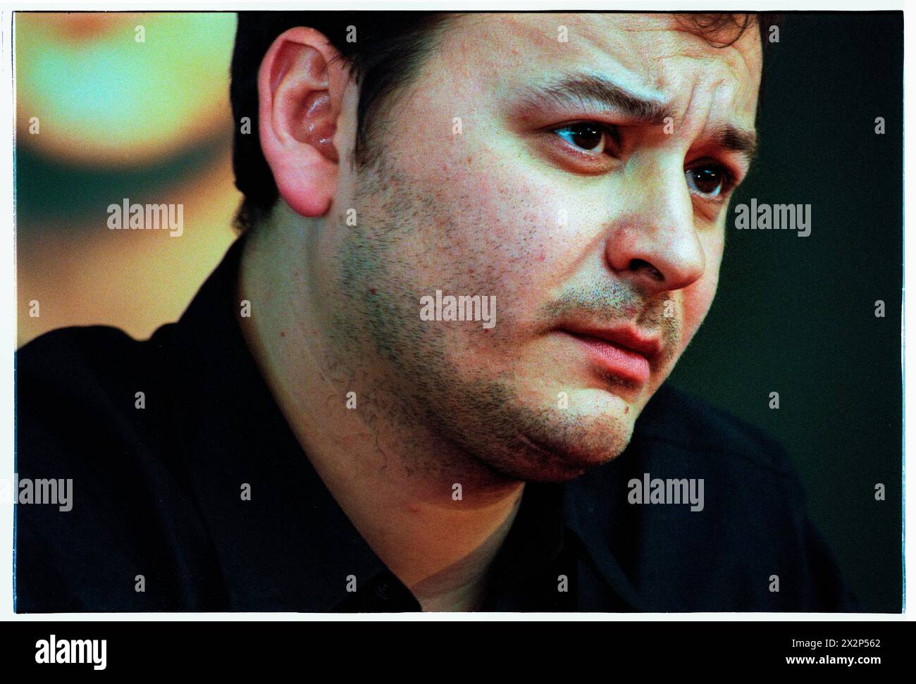 MANIC STREET PREACHERS, PRESS CONFERENCE, 1999: James Dean Bradfield of ...