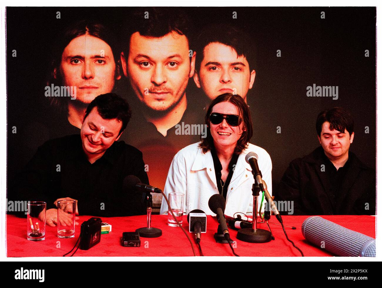 MANIC STREET PREACHERS, PRESS CONFERENCE, 1999: James Dean Bradfield ...