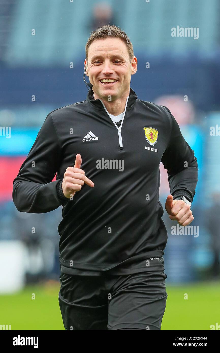 Steven McLean, Scottish Football Association referee, warming up before ...