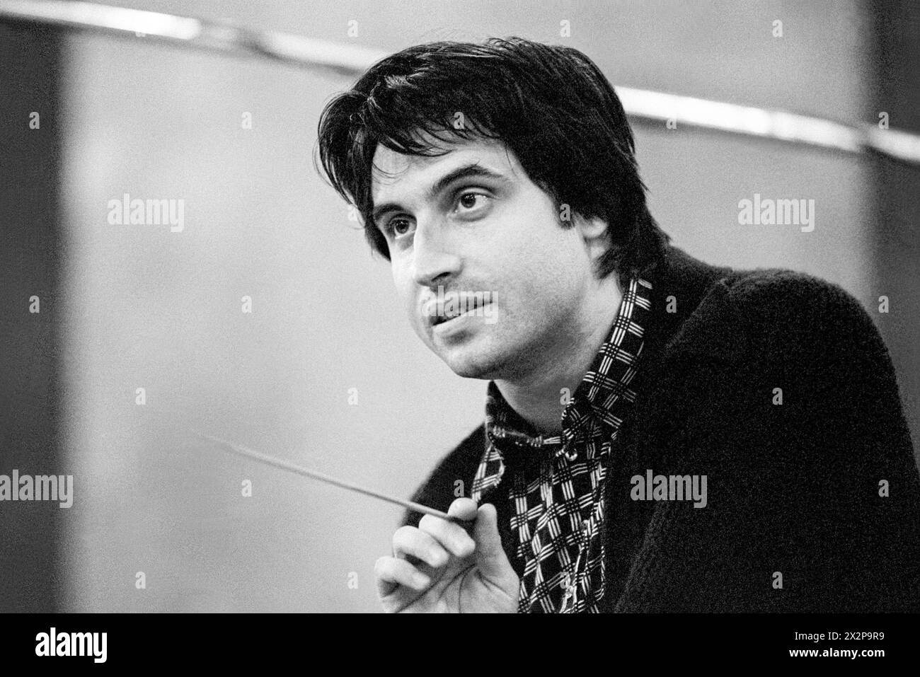 Riccardo Muti during an EMI recording session with the New Philharmonia ...